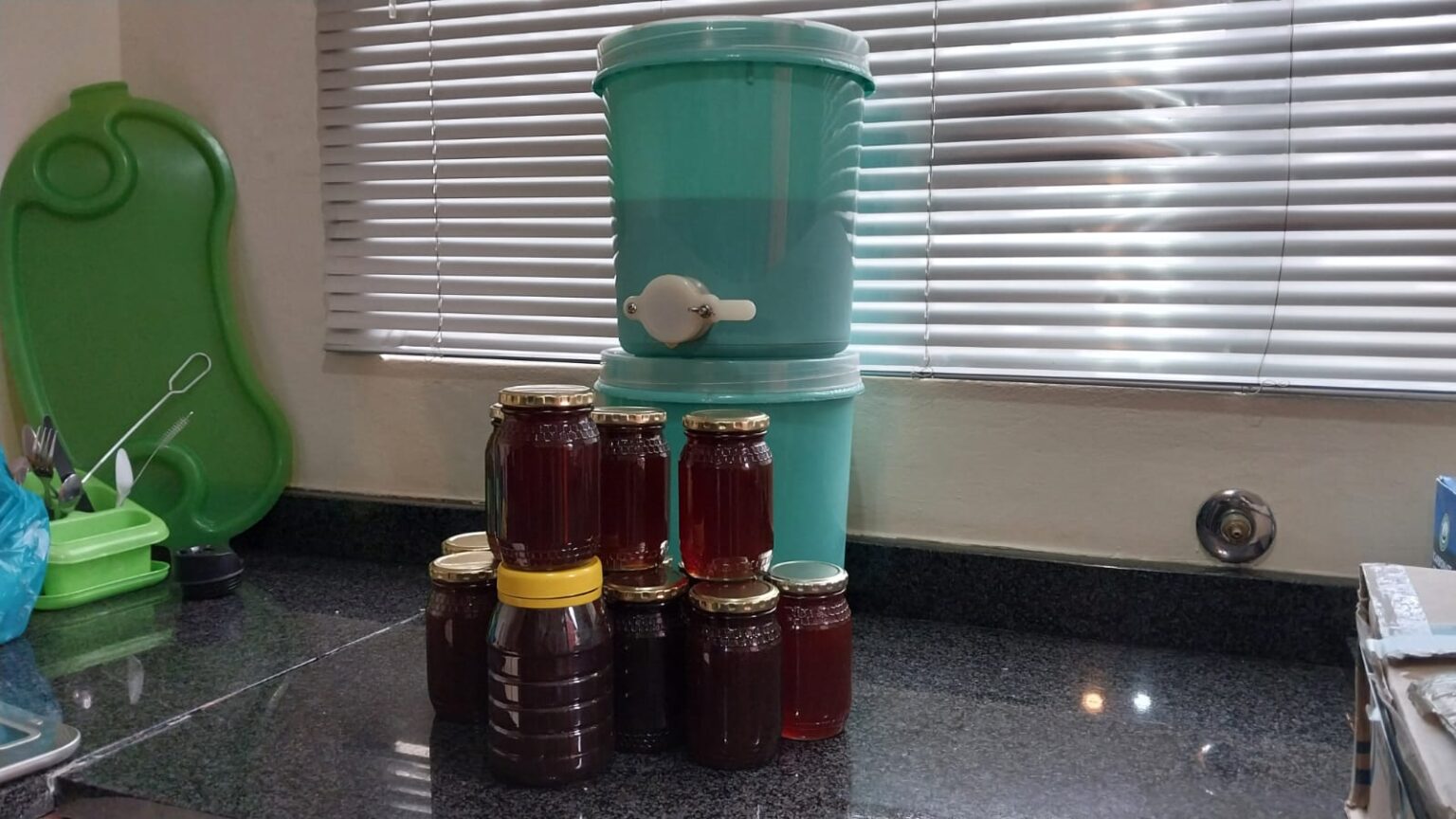 Frank's Honey Company – Frank's Honey Company